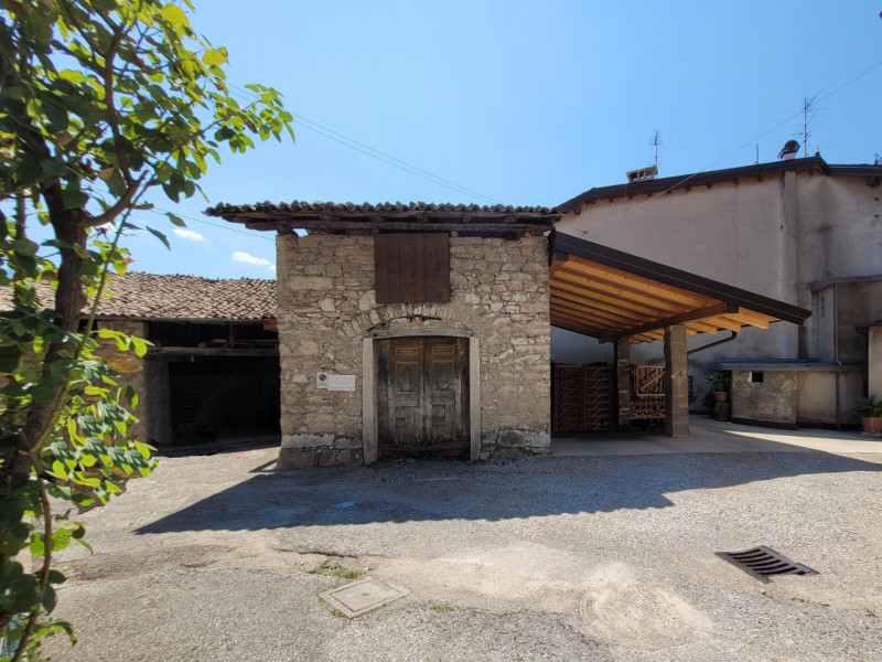 Annunci vendita casale/rustico a Dro in Alto Garda e Ledro ...